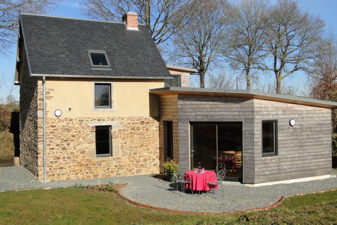 75 M² Gîte ∙ 2 Chambres ∙ 3 Personnes - ibis budget Coutances