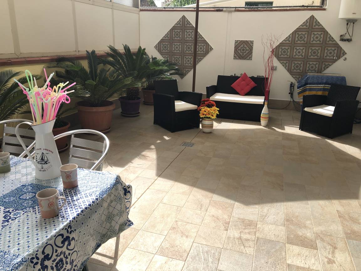 100 M² Appartamento Vacanza ∙ 2 Camere Da Letto ∙ 6 Ospiti - Spadafora