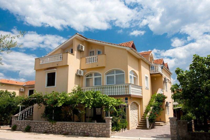 60 M² Ferienwohnung ∙ 1 Schlafzimmer ∙ 4 Gäste - Vrbnik