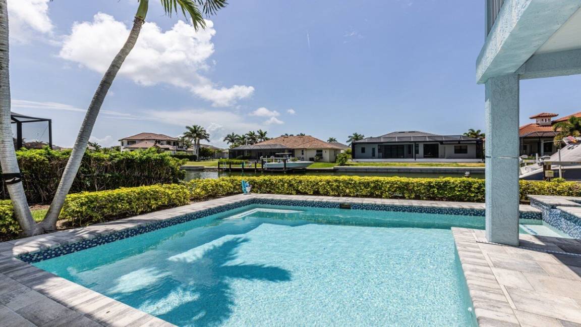 House ∙ 3 Bedrooms ∙ 8 Guests - Marco Island, FL