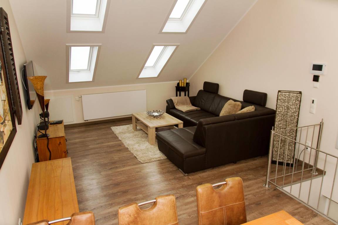 90 M² Ferienhaus ∙ 2 Schlafzimmer ∙ 4 Gäste - Perl