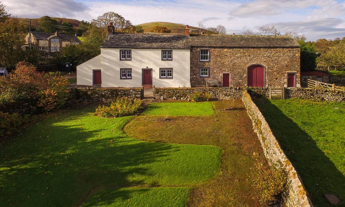 Cottage ∙ 4 Bedrooms ∙ 8 Guests - Pooley Bridge
