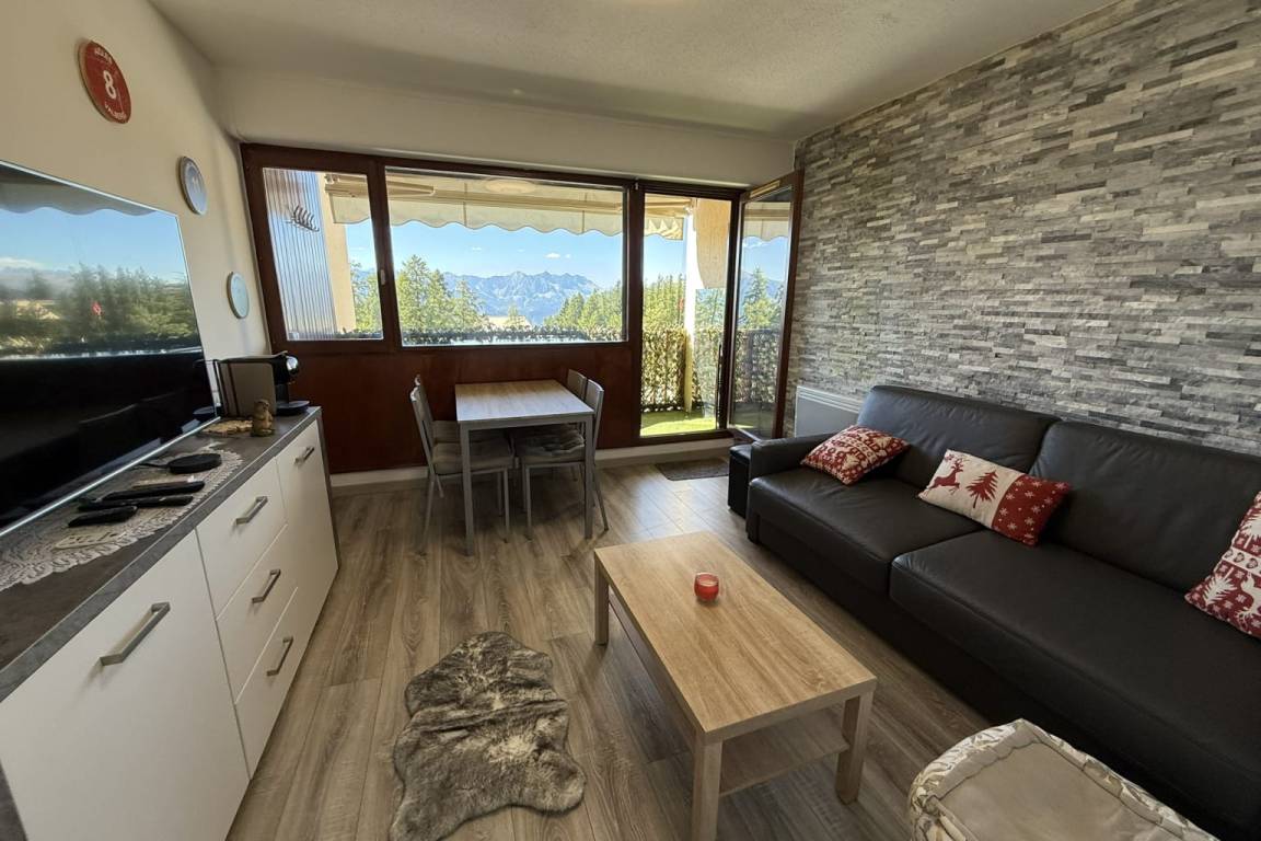 32 M² Huoneisto ∙ 1 Makuuhuone ∙ 4 Vierasta - Valberg