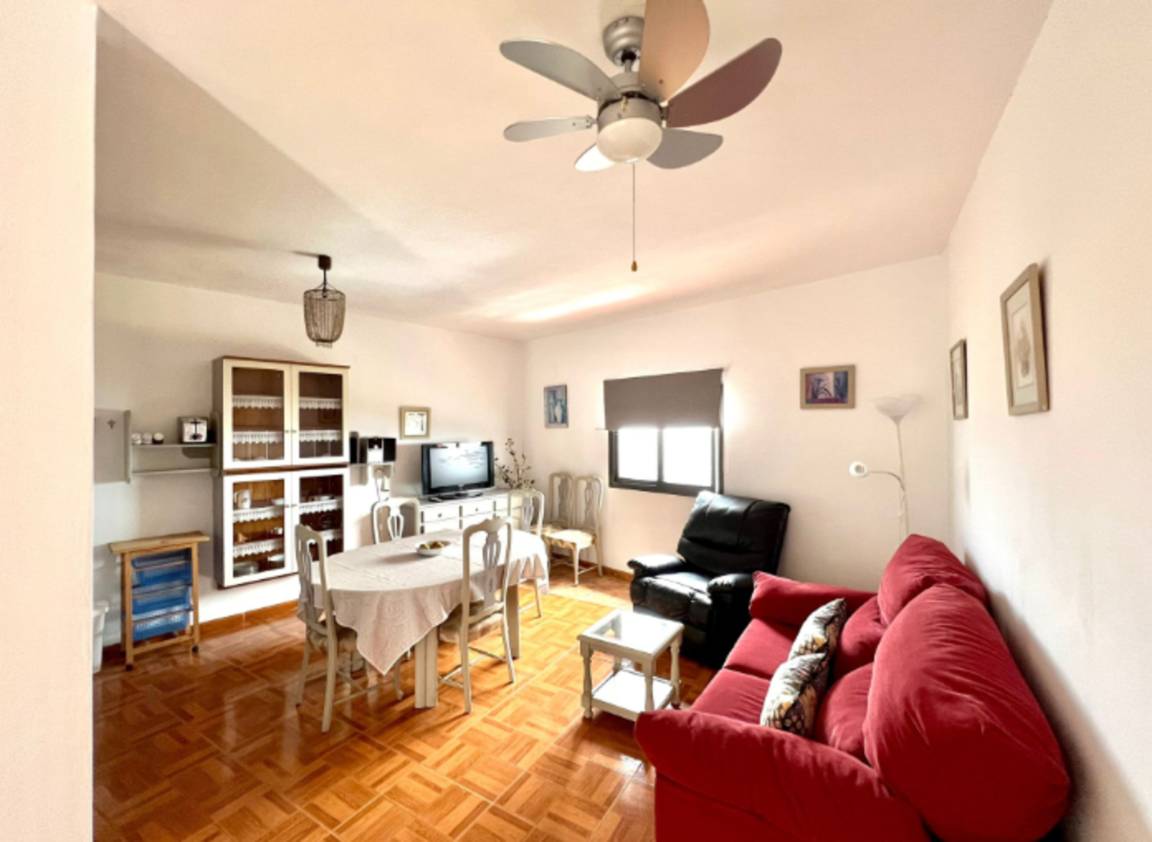 80 M² House ∙ 2 Bedrooms ∙ 7 Guests - El Hierro