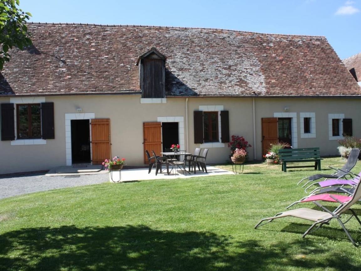 121 M² Cottage ∙ 4 Chambres ∙ 14 Personnes - La Flèche