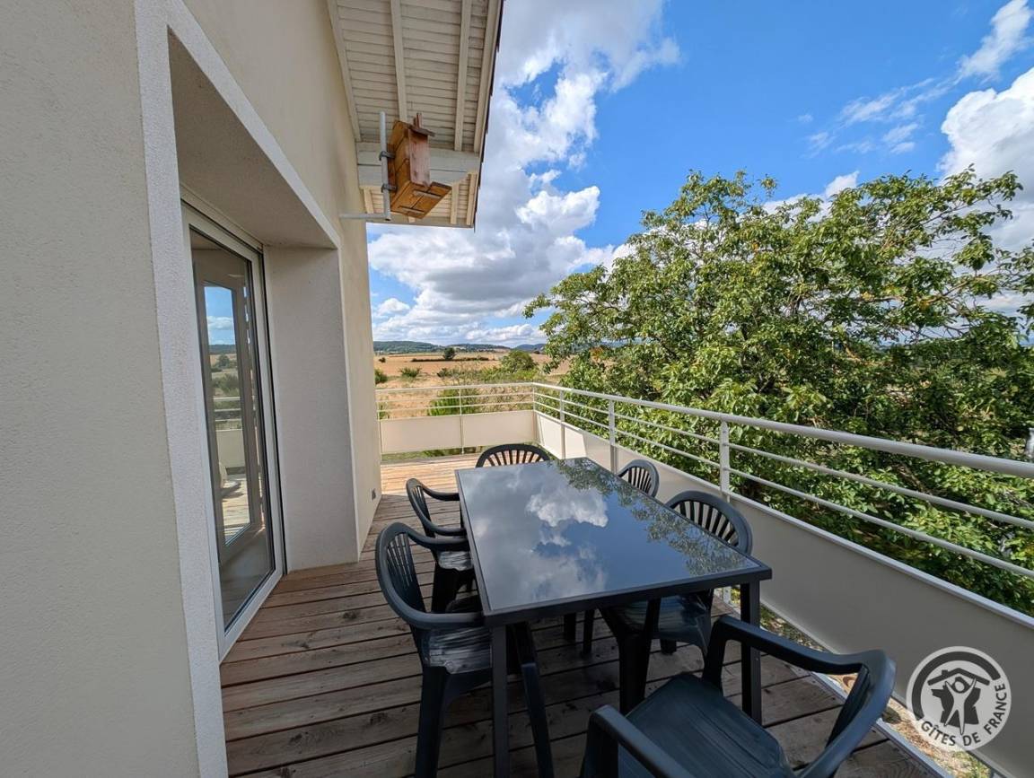 85 M² Gîte ∙ 3 Chambres ∙ 6 Personnes - Givors