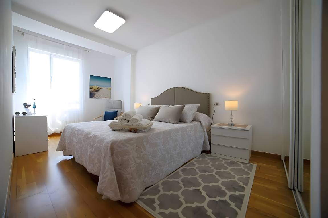 65 M² Apartment ∙ 2 Bedrooms ∙ 4 Guests - Gijón
