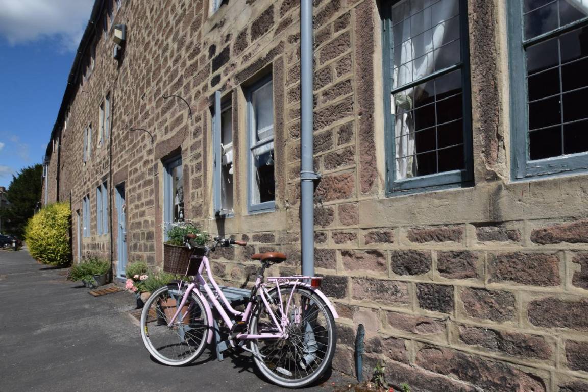 Cottage ∙ 3 Bedrooms ∙ 6 Guests - Wirksworth