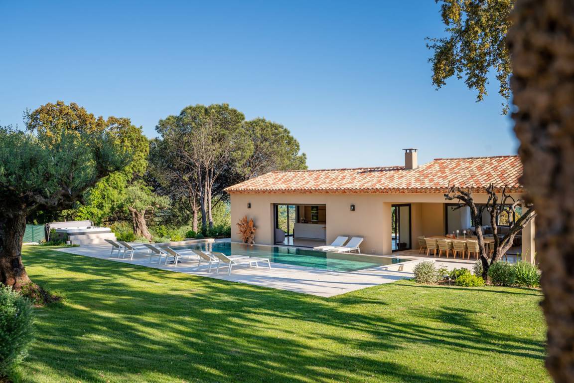 400 M² Villa ∙ 5 Schlafzimmer ∙ 10 Gäste - Cogolin