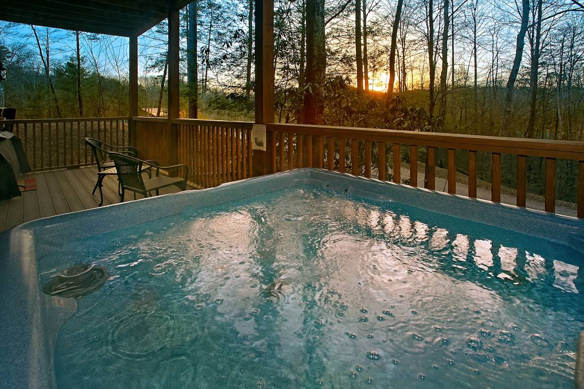 228 M² House ∙ 3 Bedrooms ∙ 10 Guests - Gatlinburg, TN