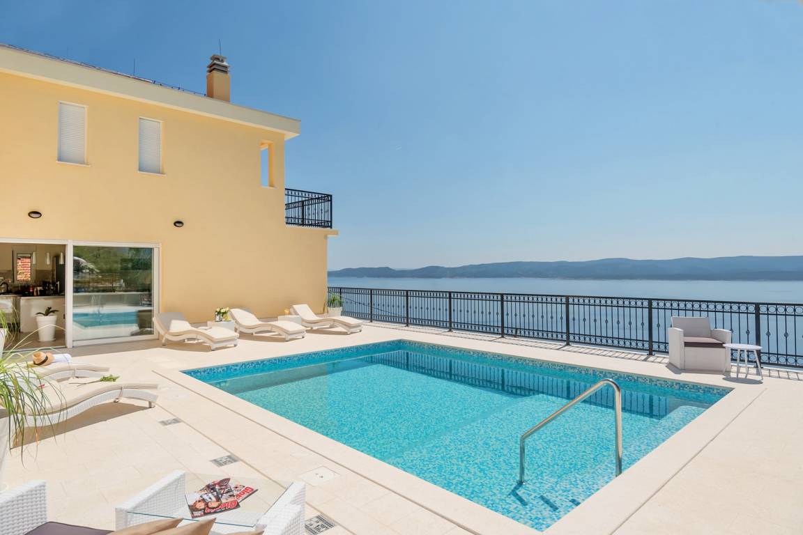 360 M² Villa ∙ 5 Chambres ∙ 12 Personnes - Mimice