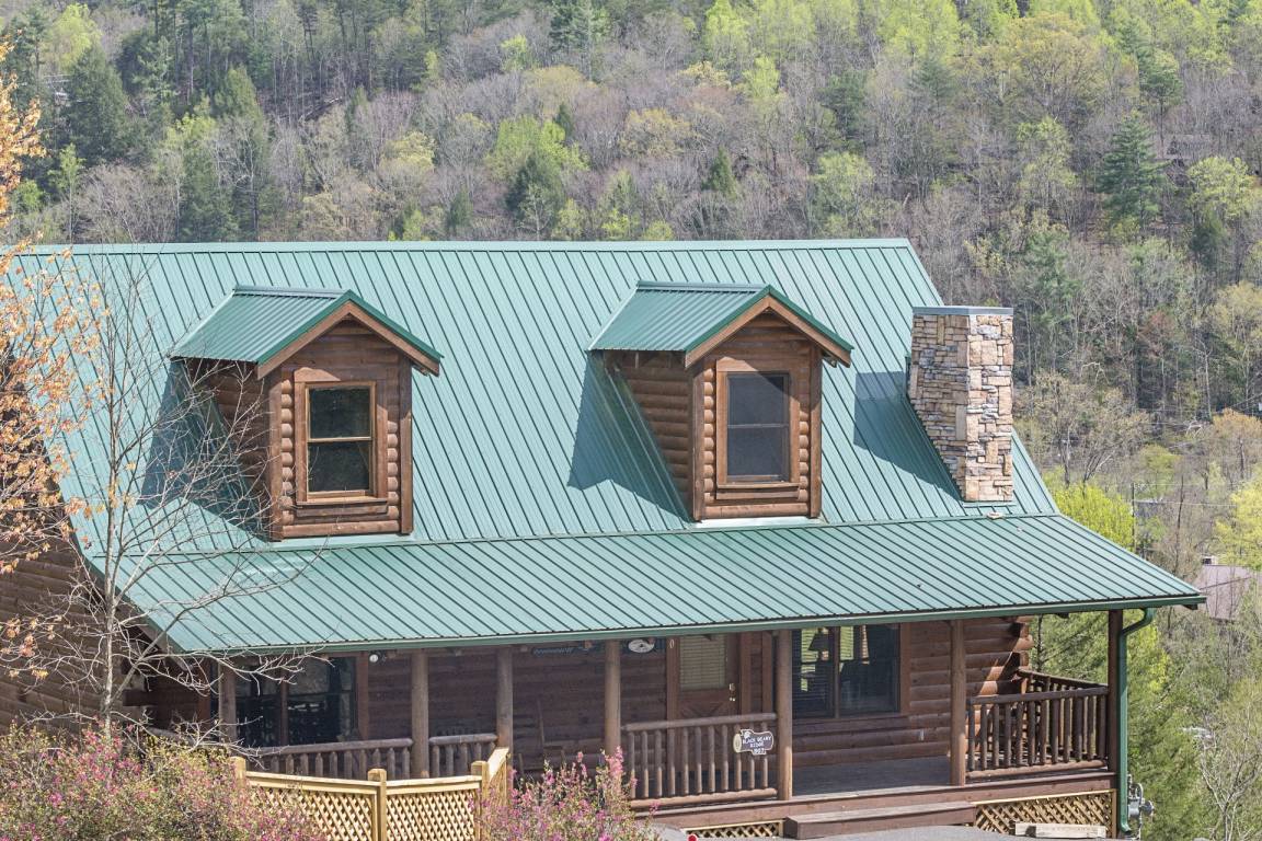251 M² Cabin ∙ 6 Bedrooms ∙ 20 Guests - Pigeon Forge, TN