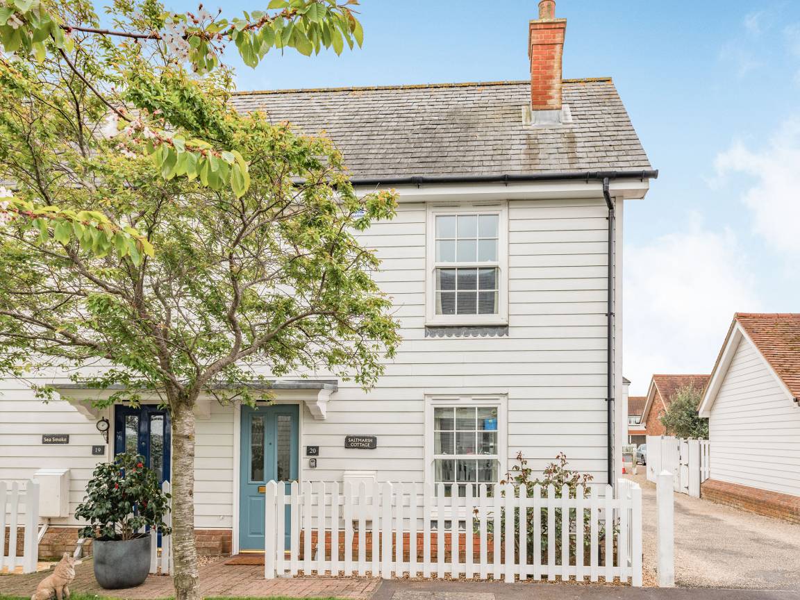 Cottage ∙ 2 Bedrooms ∙ 4 Guests - Kent