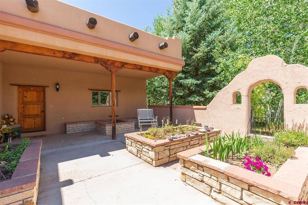 House ∙ 4 Bedrooms ∙ 12 Guests - Durango, CO