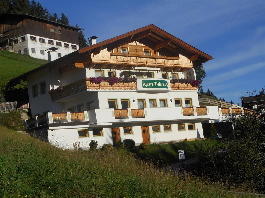 60 M² Ferienwohnung ∙ 2 Schlafzimmer ∙ 5 Gäste - Zillertal