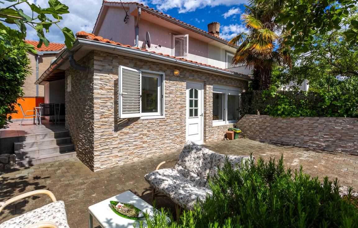 87 M² Casa ∙ 1 Habitación ∙ 4 Huéspedes - Krk