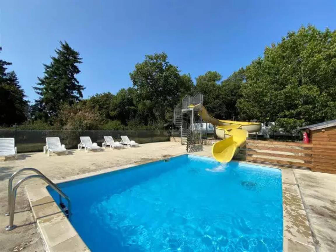 27 M² Camping ∙ 2 Chambres ∙ 4 Personnes - Loire-Atlantique