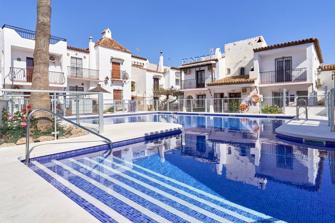 80 M² House ∙ 2 Bedrooms ∙ 4 Guests - Nerja