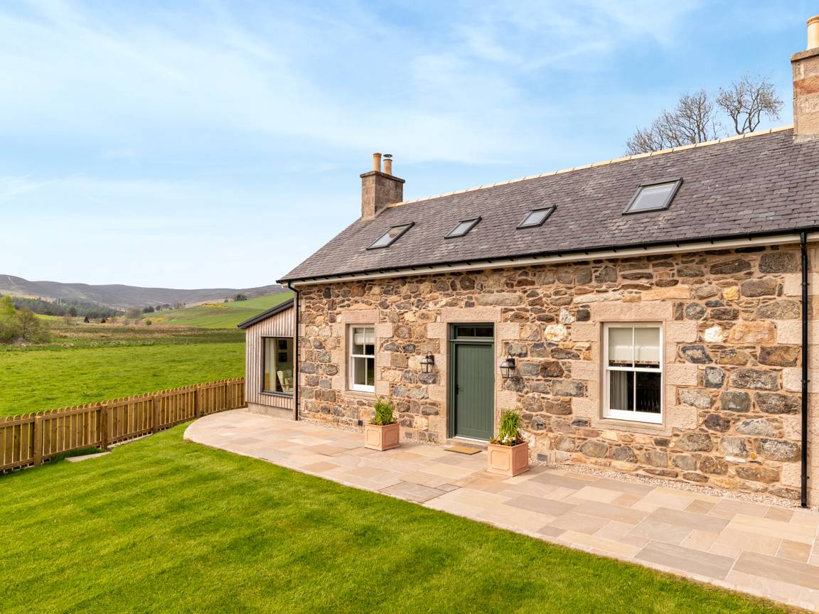Cottage ∙ 3 Bedrooms ∙ 6 Guests - Moray