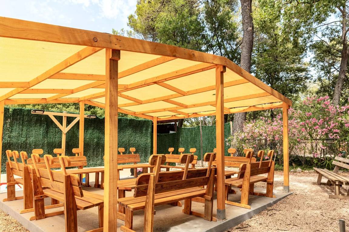 20 M² Caravan ∙ 1 Bedroom ∙ 2 Guests - Nans-les-Pins
