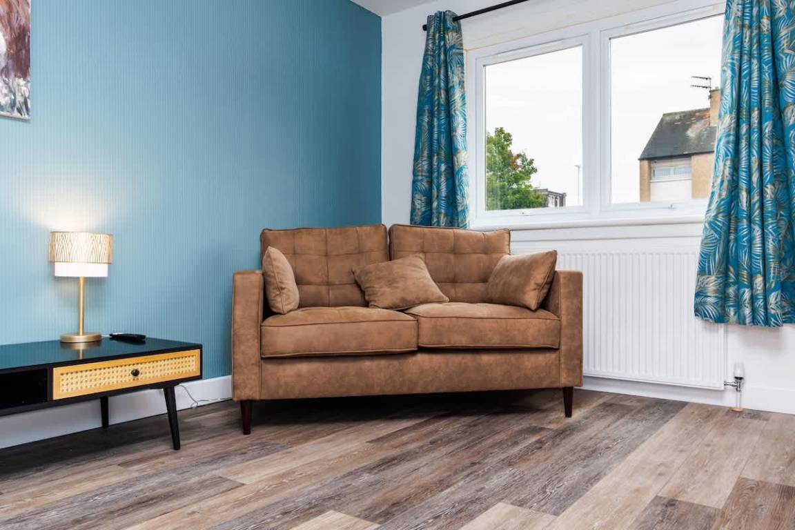 89 M² House ∙ 2 Bedrooms ∙ 4 Guests - Fife