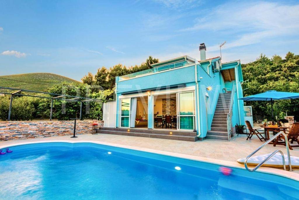 140 M² Ferienhaus ∙ 4 Schlafzimmer ∙ 9 Gäste - Split