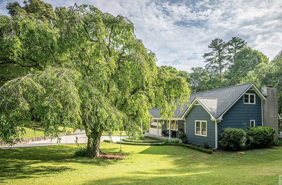 169 M² House ∙ 3 Bedrooms ∙ 8 Guests - Brevard, NC