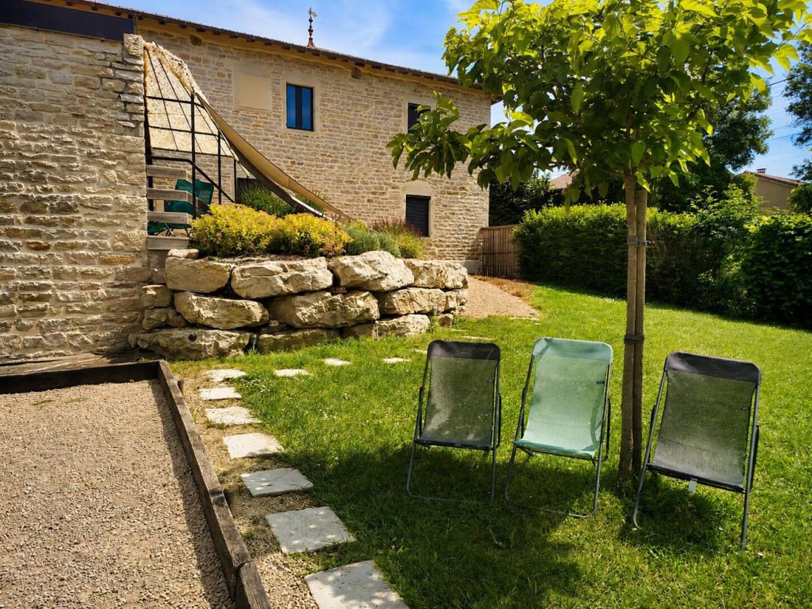 195 M² Gîte ∙ 5 Chambres ∙ 15 Personnes - Tournus
