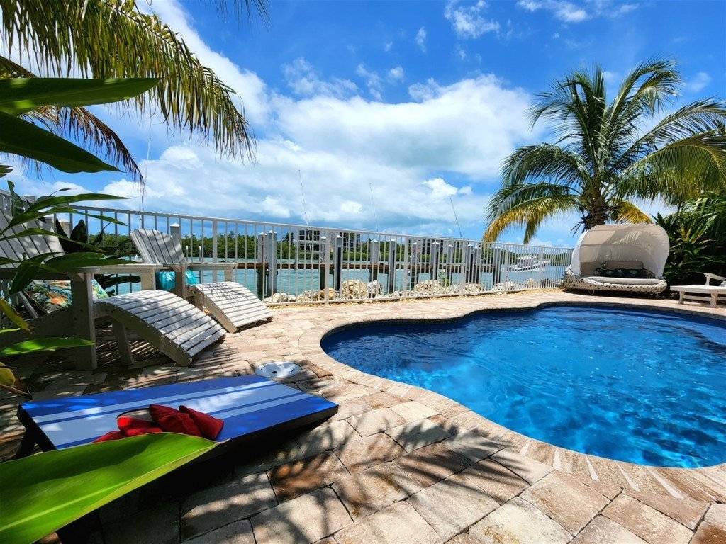 213 M² House ∙ 5 Bedrooms ∙ 12 Guests - Marathon, FL