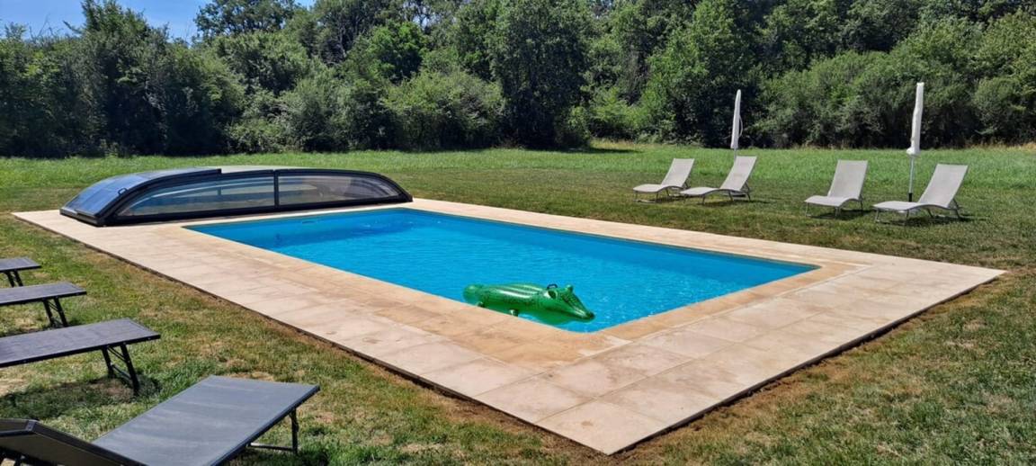500 M² Maison De Vacances ∙ 5 Chambres ∙ 13 Personnes - Indre
