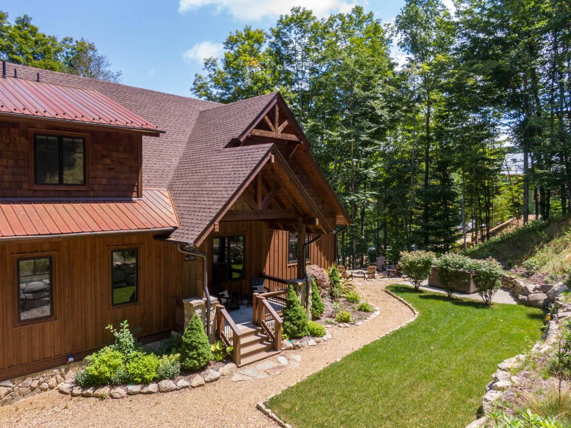Cabin ∙ 3 Bedrooms ∙ 10 Guests - Beech Mountain, NC