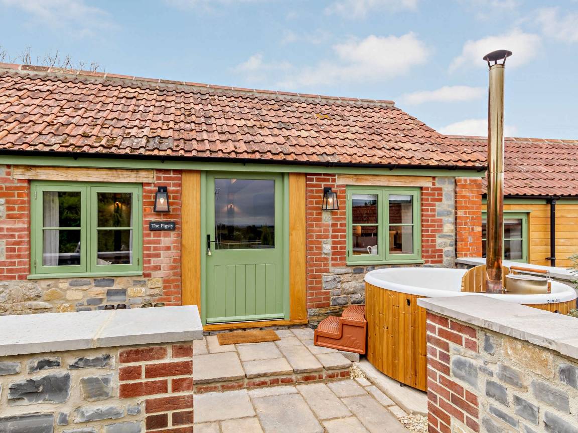 Cottage ∙ 2 Bedrooms ∙ 4 Guests - Bridgwater