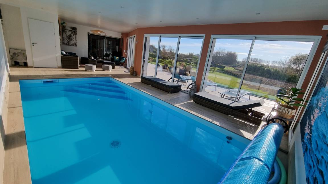 180 M² Villa ∙ 3 Bedrooms ∙ 8 Guests - Kerlouan