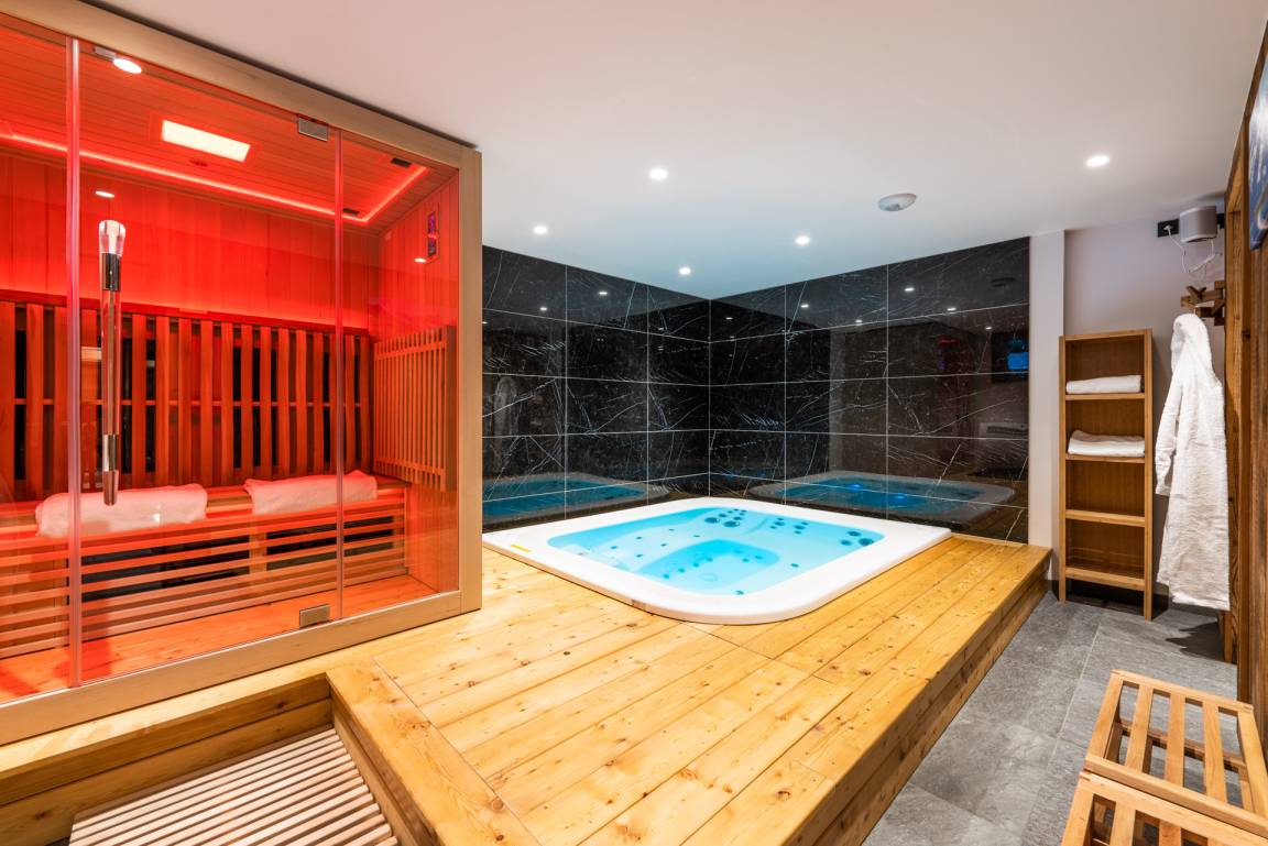 270 M² Chalet ∙ 5 Chambres ∙ 12 Personnes - Briançon