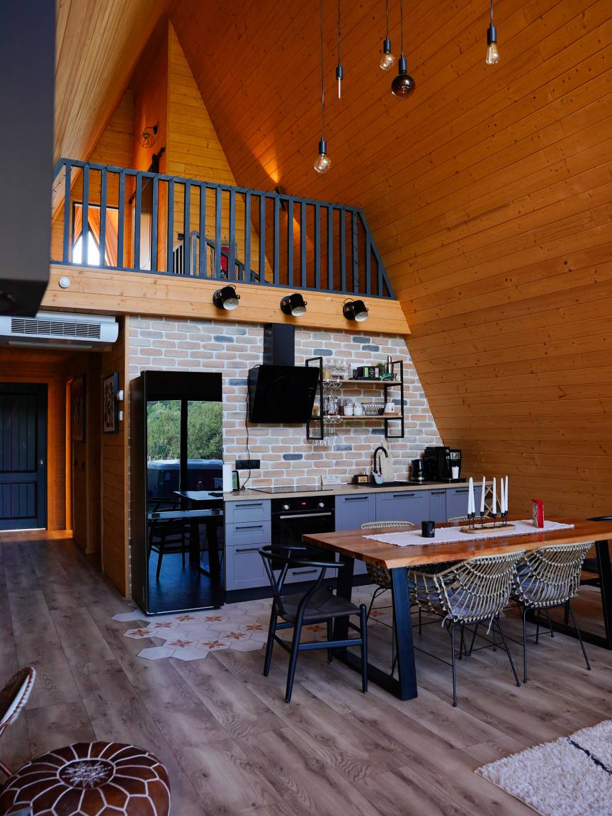 120 M² Chalet ∙ 2 Bedrooms ∙ 6 Guests - 
