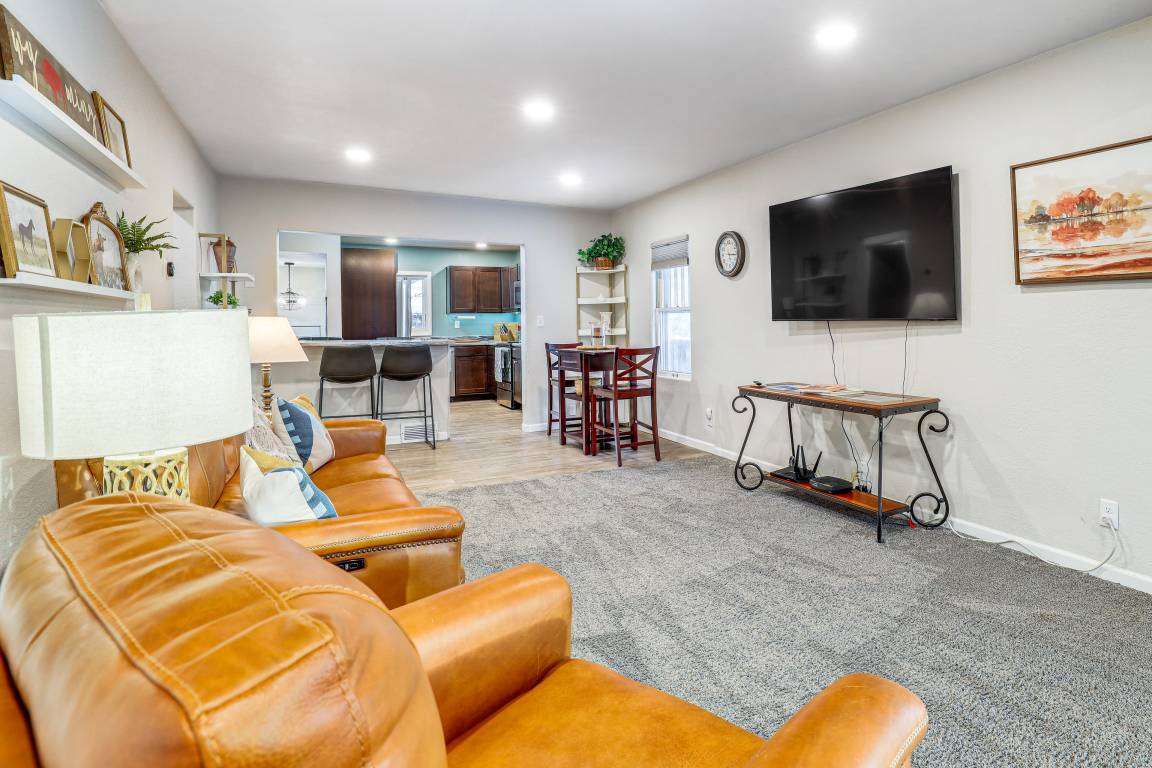 169 M² House ∙ 4 Bedrooms ∙ 8 Guests - Casper, WY