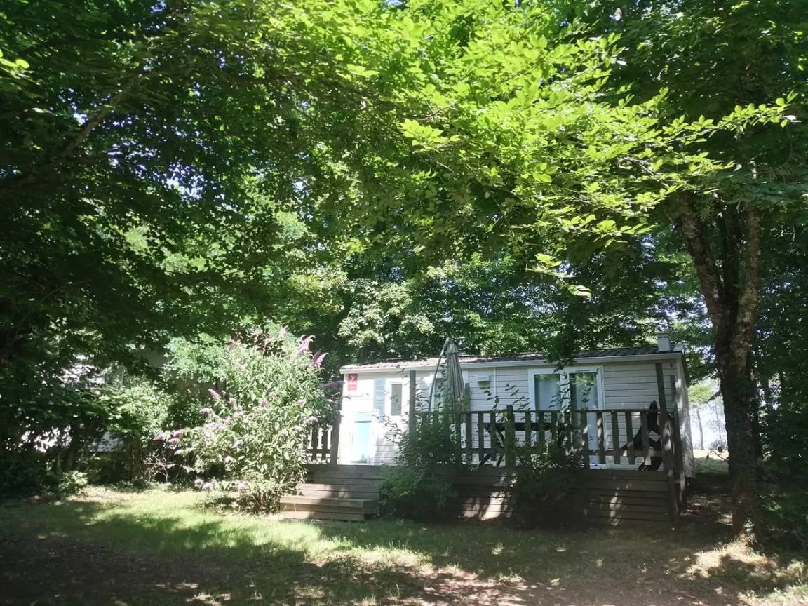 27 M² Mobil-home ∙ 1 Chambre ∙ 4 Personnes - Limeuil