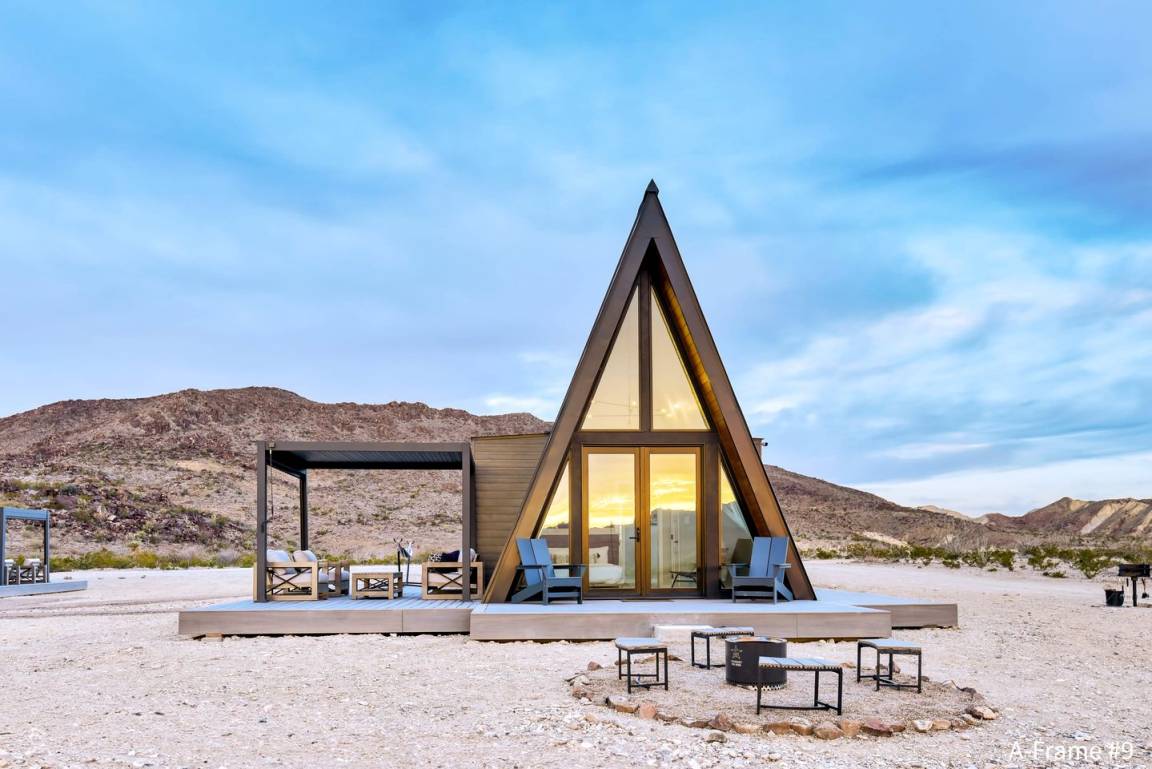 Cabin ∙ 1 Bedroom ∙ 4 Guests - Terlingua, TX