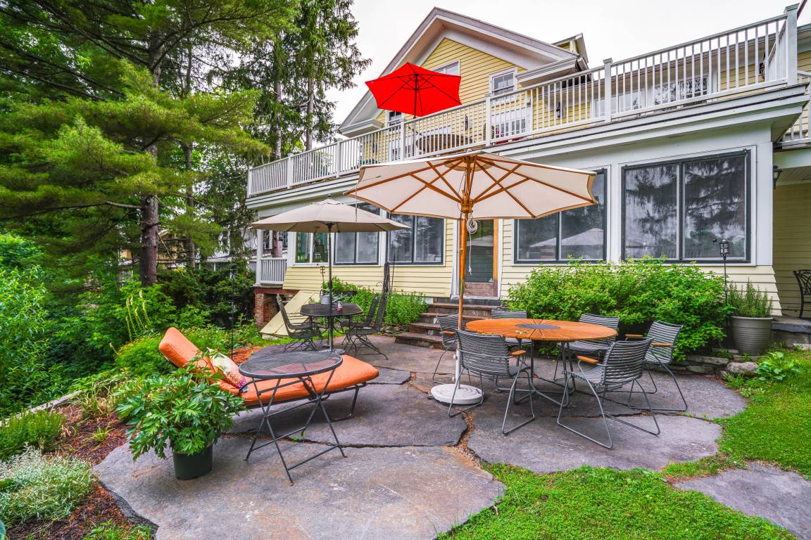 92 M² House ∙ 2 Bedrooms ∙ 5 Guests - Lenox, MA