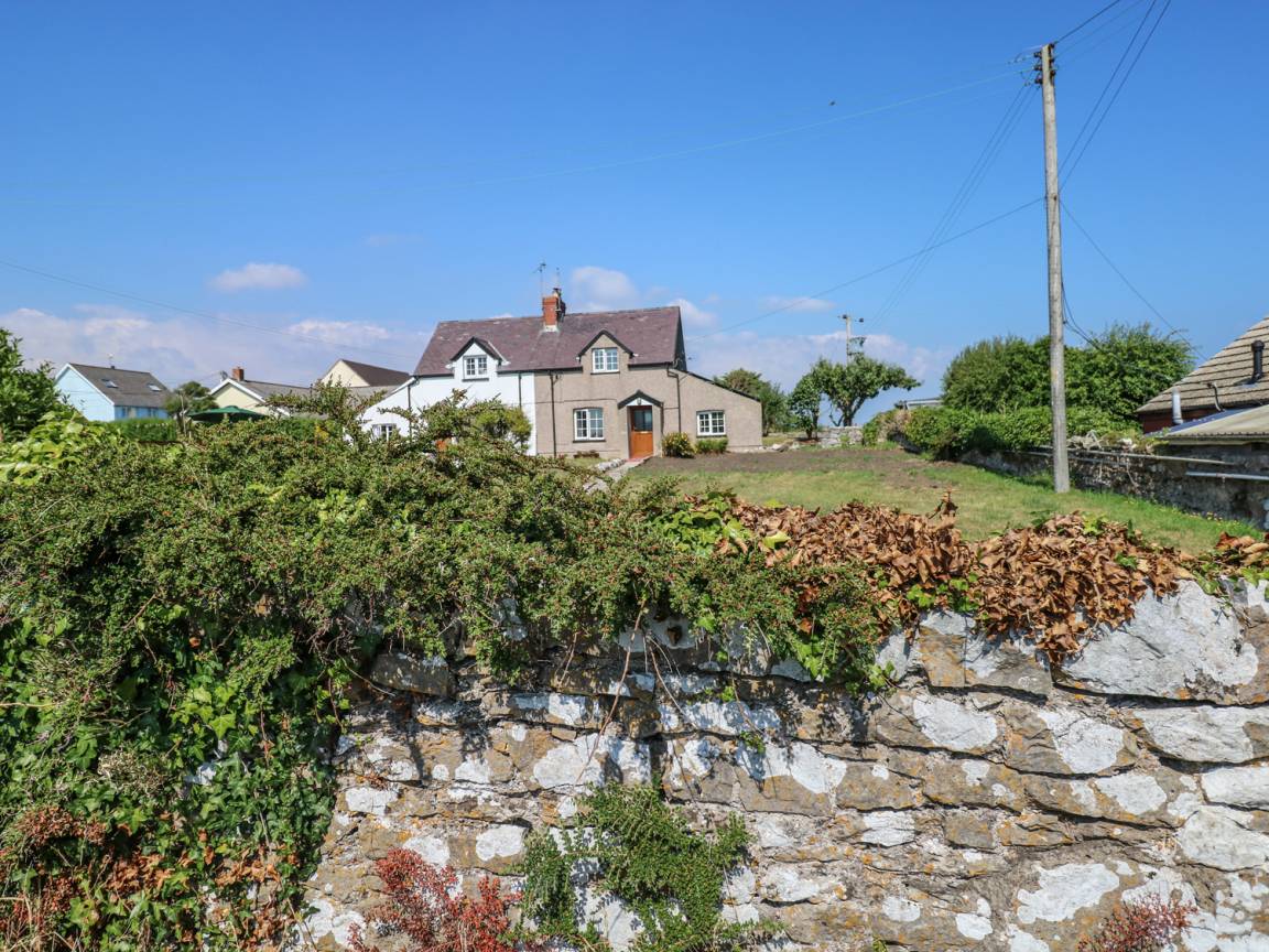 Cottage ∙ 2 Bedrooms ∙ 4 Guests - Bosherston Lily ponds