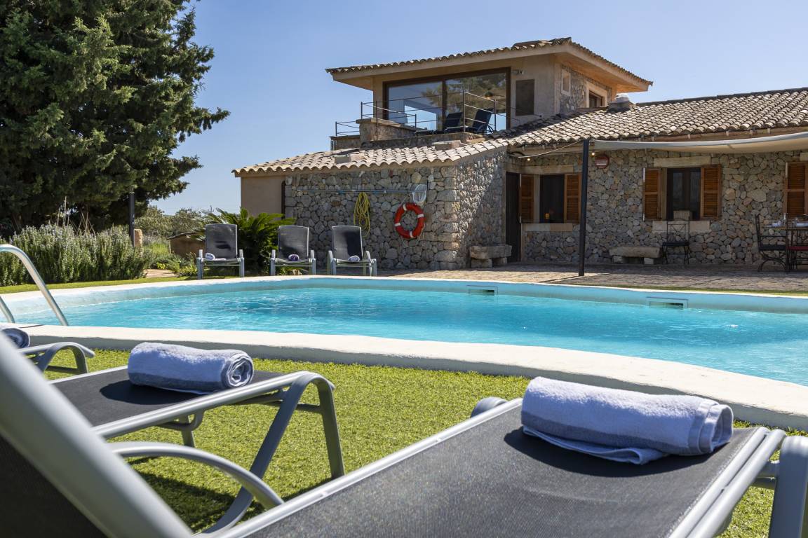 280 M² Villa ∙ 5 Bedrooms ∙ 10 Guests - Majorka