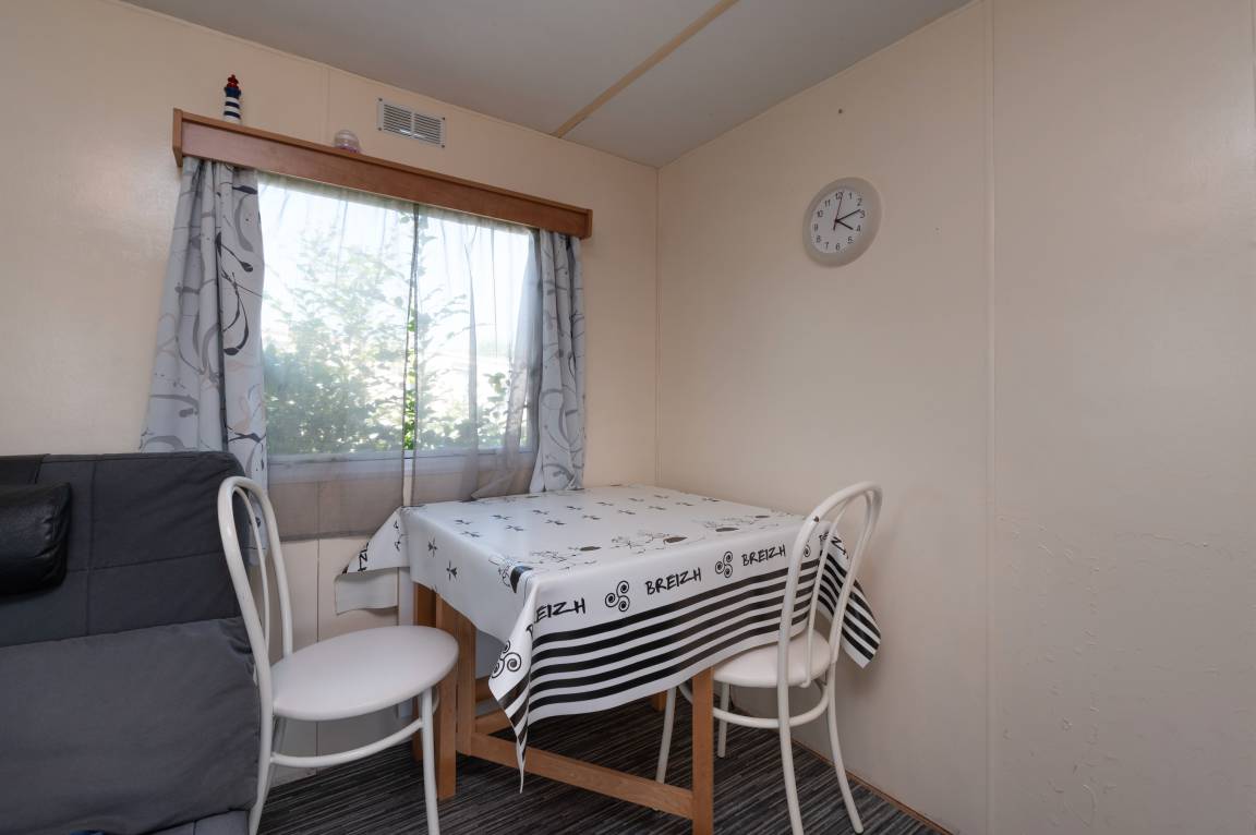 24 M² Mobil-home ∙ 2 Chambres ∙ 6 Personnes - Theix