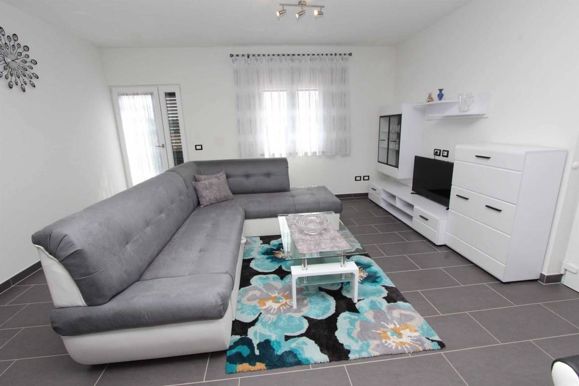 80 M² Apartment ∙ 3 Bedrooms ∙ 6 Guests - Rovinj