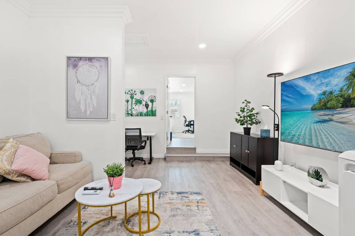 House ∙ 2 Bedrooms ∙ 4 Guests - Claremont, CA
