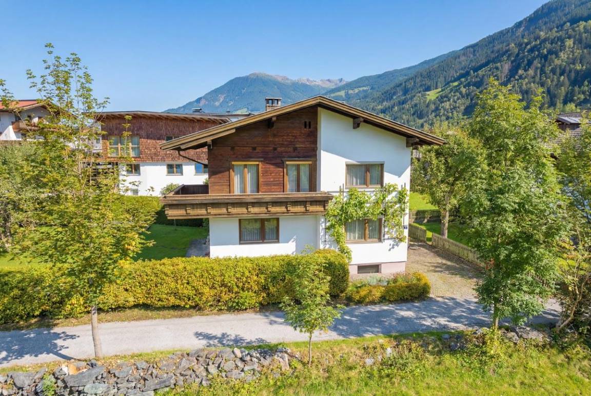 170 M² House ∙ 4 Bedrooms ∙ 9 Guests - Mayrhofen