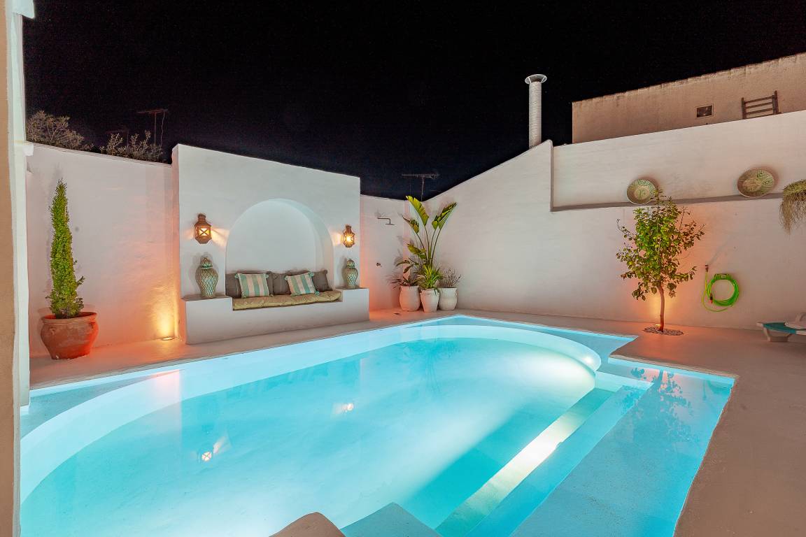 350 M² Casa Rural ∙ 6 Habitaciones ∙ 17 Huéspedes - La Puebla de los Infantes