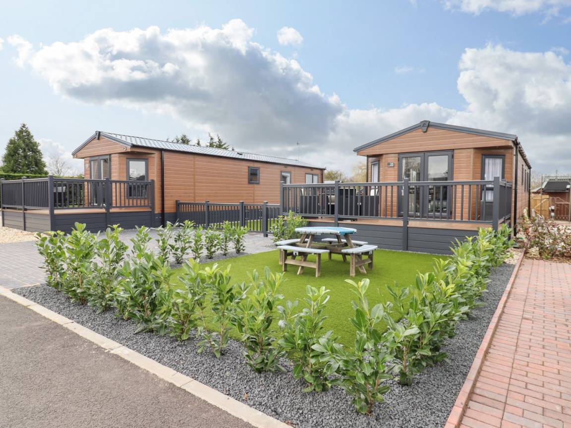Cottage ∙ 2 Bedrooms ∙ 6 Guests - Evesham