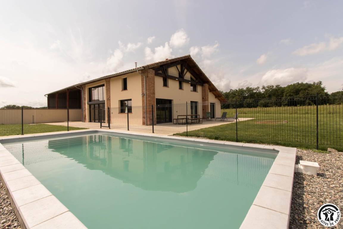 190 M² Gîte ∙ 4 Chambres ∙ 10 Personnes - Muret