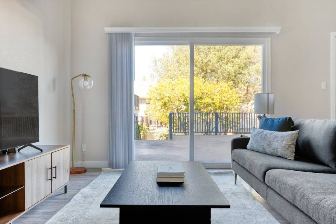 121 M² Apartment ∙ 3 Bedrooms ∙ 6 Guests - Redondo Beach, CA