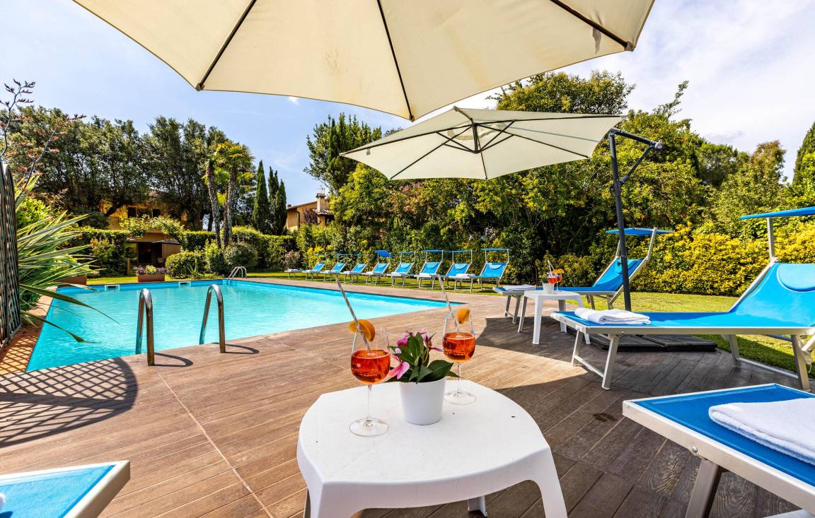 300 M² House ∙ 5 Bedrooms ∙ 12 Guests - Pisa